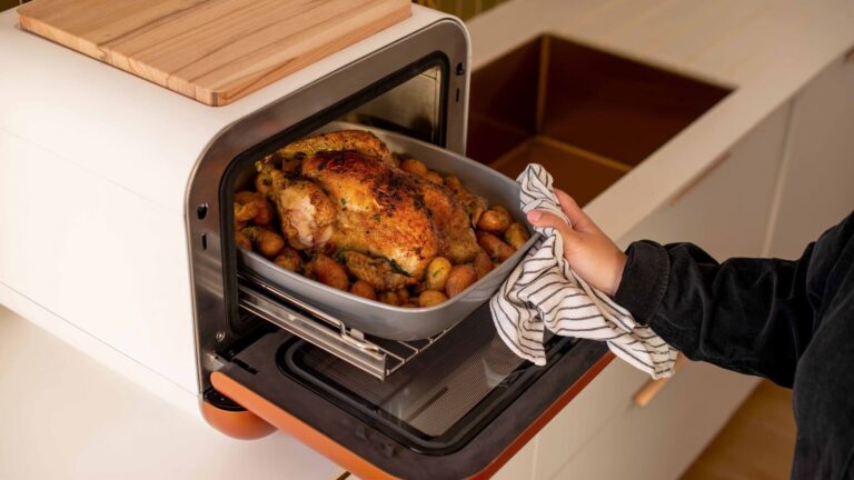 Homepage - Daan Tech - Throw away the sponge, get Bob